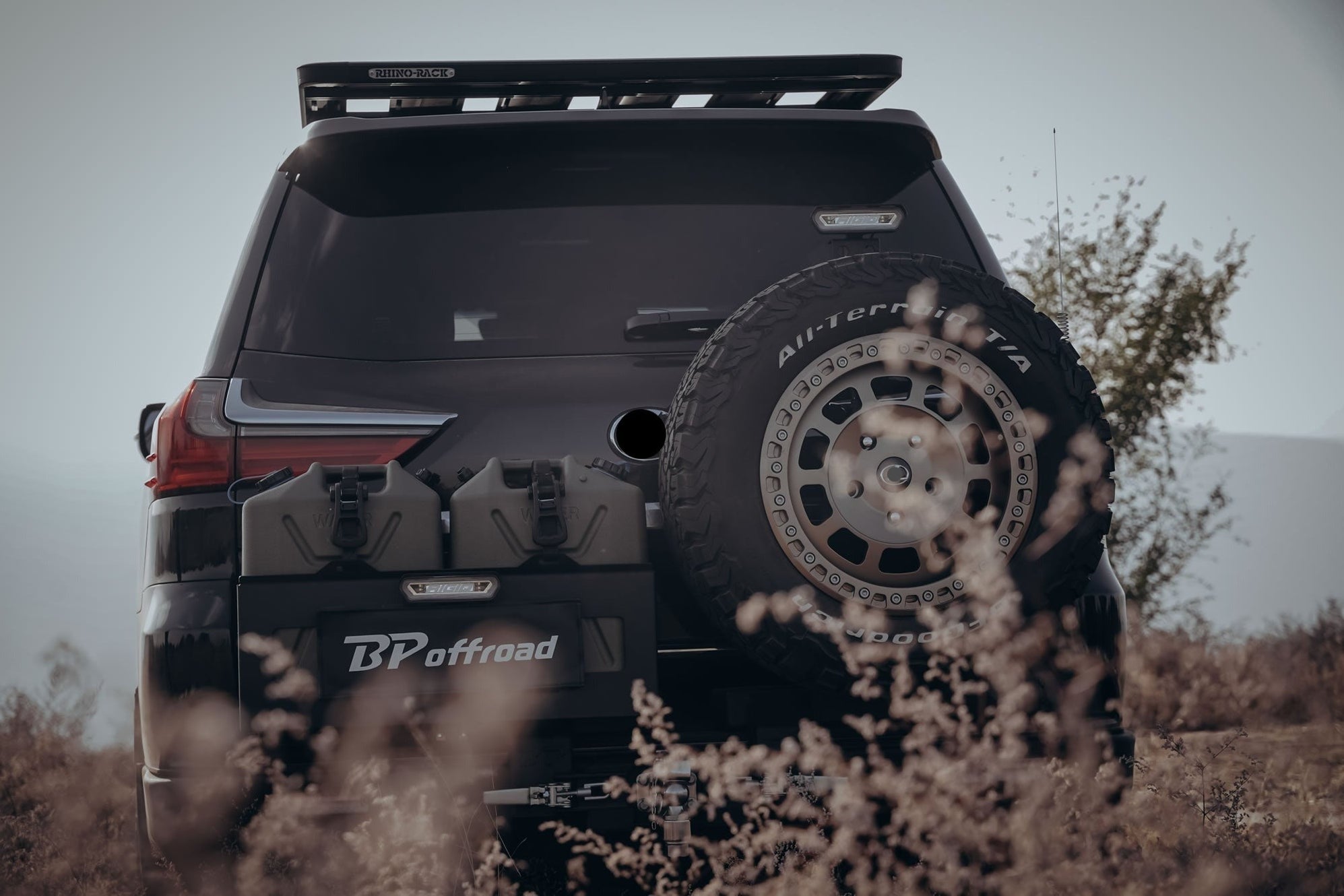 LX570 Off-road Tire Rack & Oil Bucket Rack — BP4WD-Off-road vehicle ...